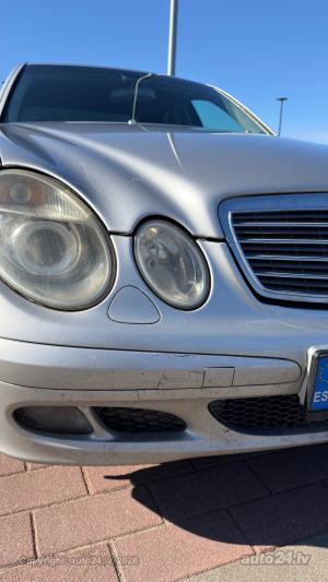 Pelēks Mercedes-Benz E-Class 2004 Tallina, ar dzinēja tilpumu 2.10 L un nobraukumu 655 tūkst. km par 1800 €, foto 7 vietnē AUTOMOTO.COM.LV