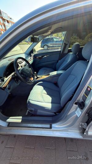 Pelēks Mercedes-Benz E-Class 2004 Tallina, ar dzinēja tilpumu 2.10 L un nobraukumu 655 tūkst. km par 1800 €, foto 8 vietnē AUTOMOTO.COM.LV