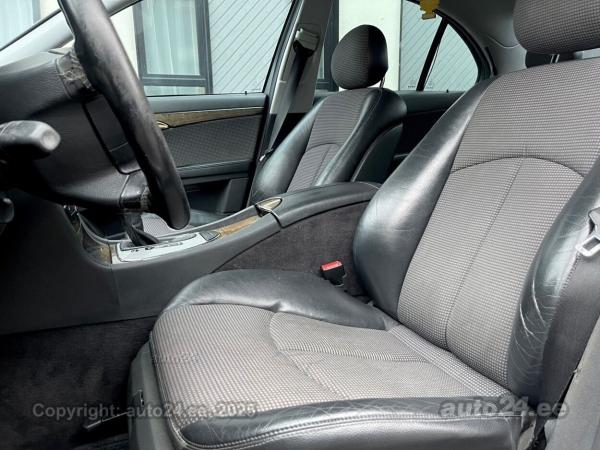 Grey Mercedes-Benz E-Class 2005 in Tartu, with an engine capacity of 2.60 L and mileage of 307 thousand km for 2799 €, photo 11 on AUTOMOTO.COM.LV