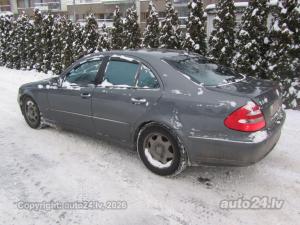 Pelēks Mercedes-Benz E-Class 2005 Tallina, ar dzinēja tilpumu 2.60 L un nobraukumu 266 tūkst. km par 1499 €, foto 2 vietnē AUTOMOTO.COM.LV
