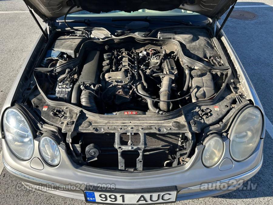 Pelēks Mercedes-Benz E-Class 2005 Tallina, ar dzinēja tilpumu 2.10 L un nobraukumu 280 tūkst. km par 2690 €, foto 9 vietnē AUTOMOTO.COM.LV