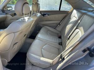 Pelēks Mercedes-Benz E-Class 2005 Tallina, ar dzinēja tilpumu 2.10 L un nobraukumu 280 tūkst. km par 2690 €, foto 13 vietnē AUTOMOTO.COM.LV