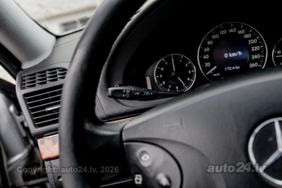 Grey Mercedes-Benz E-Class 2006 in Tallinn, with an engine capacity of 3.00 L and mileage of 451 thousand km for 3499 €, photo 22 on AUTOMOTO.COM.LV