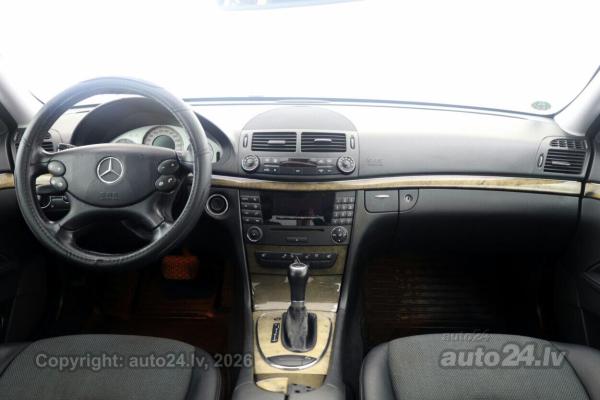 Pelēks Mercedes-Benz E-Class 2007 Tallina, ar dzinēja tilpumu 2.10 L un nobraukumu 336 tūkst. km par 2999 €, foto 5 vietnē AUTOMOTO.COM.LV