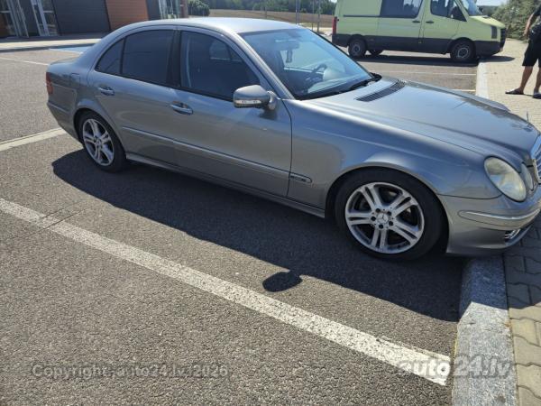 Pelēks Mercedes-Benz E-Class 2007 Rīga, ar dzinēja tilpumu 3.00 L un nobraukumu 324 tūkst. km par 5000 €, foto 2 vietnē AUTOMOTO.COM.LV