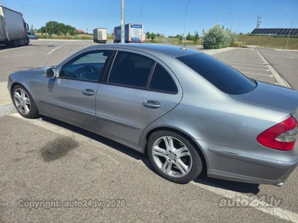 Pelēks Mercedes-Benz E-Class 2007 Rīga, ar dzinēja tilpumu 3.00 L un nobraukumu 324 tūkst. km par 5000 €, foto 7 vietnē AUTOMOTO.COM.LV