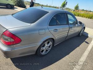 Pelēks Mercedes-Benz E-Class 2007 Rīga, ar dzinēja tilpumu 3.00 L un nobraukumu 324 tūkst. km par 5000 €, foto 11 vietnē AUTOMOTO.COM.LV