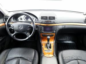 Pelēks Mercedes-Benz E-Class 2007 Tallina, ar dzinēja tilpumu 3.00 L un nobraukumu 422 tūkst. km par 1999 €, foto 6 vietnē AUTOMOTO.COM.LV