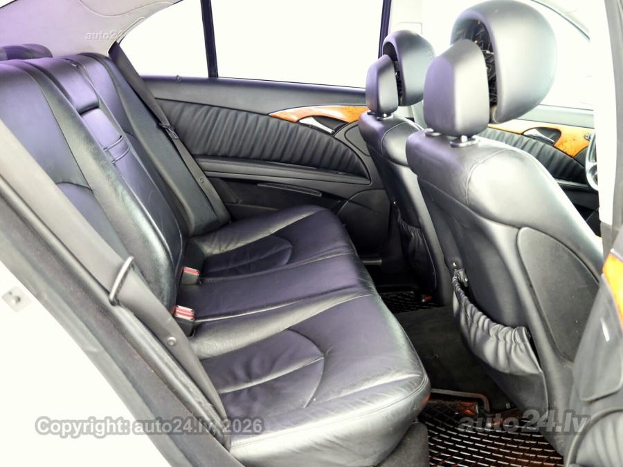 Pelēks Mercedes-Benz E-Class 2007 Tallina, ar dzinēja tilpumu 3.00 L un nobraukumu 422 tūkst. km par 1999 €, foto 8 vietnē AUTOMOTO.COM.LV