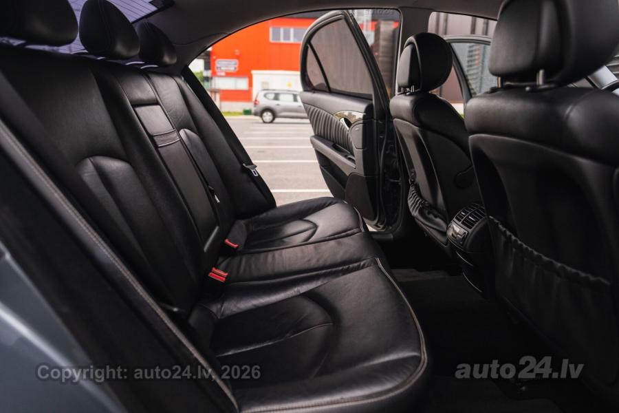 Pelēks Mercedes-Benz E-Class 2008 Tallina, ar dzinēja tilpumu 3.00 L un nobraukumu 366 tūkst. km par 4000 €, foto 12 vietnē AUTOMOTO.COM.LV