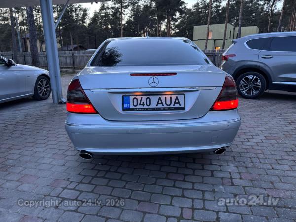Pelēks Mercedes-Benz E-Class 2009 Tallina, ar dzinēja tilpumu 3.00 L un nobraukumu 297 tūkst. km par 6390 €, foto 5 vietnē AUTOMOTO.COM.LV