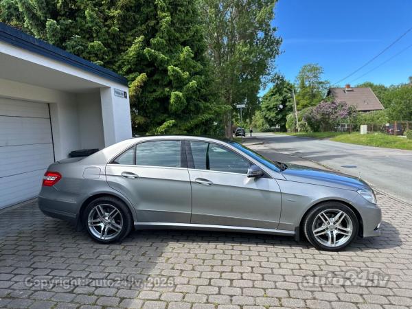 Pelēks Mercedes-Benz E-Class 2010 Tallina, ar dzinēja tilpumu 2.20 L un nobraukumu 365 tūkst. km par 5990 €, foto 5 vietnē AUTOMOTO.COM.LV