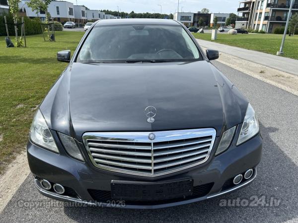 Grey Mercedes-Benz E-Class 2010 in Tallinn, with an engine capacity of 2.10 L and mileage of 246 thousand km for 6480 €, photo 2 on AUTOMOTO.COM.LV