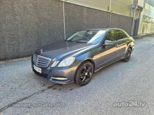 Pelēks Mercedes-Benz E-Class 2010 Pērnava, ar dzinēja tilpumu 2.10 L un nobraukumu 0 tūkst. km par 4500 €, foto  vietnē AUTOMOTO.COM.LV