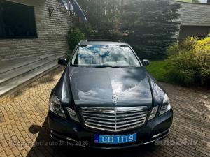 Pelēks Mercedes-Benz E-Class 2011 Tallina, ar dzinēja tilpumu 1.80 L un nobraukumu 210 tūkst. km par 9490 €, foto 4 vietnē AUTOMOTO.COM.LV