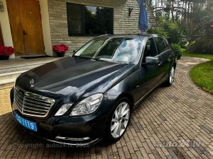Pelēks Mercedes-Benz E-Class 2011 Tallina, ar dzinēja tilpumu 1.80 L un nobraukumu 210 tūkst. km par 9490 €, foto  vietnē AUTOMOTO.COM.LV