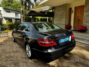 Pelēks Mercedes-Benz E-Class 2011 Tallina, ar dzinēja tilpumu 1.80 L un nobraukumu 210 tūkst. km par 9490 €, foto 12 vietnē AUTOMOTO.COM.LV