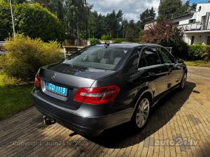 Pelēks Mercedes-Benz E-Class 2011 Tallina, ar dzinēja tilpumu 1.80 L un nobraukumu 210 tūkst. km par 9490 €, foto 9 vietnē AUTOMOTO.COM.LV