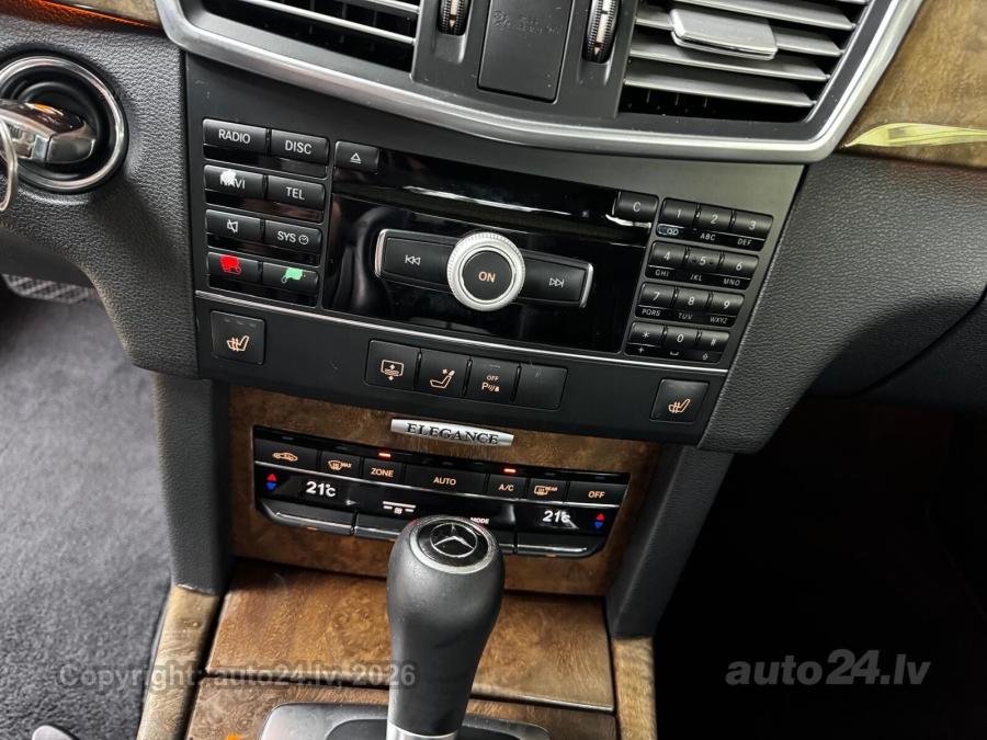 Pelēks Mercedes-Benz E-Class 2011 Tallina, ar dzinēja tilpumu 1.80 L un nobraukumu 210 tūkst. km par 9490 €, foto 19 vietnē AUTOMOTO.COM.LV