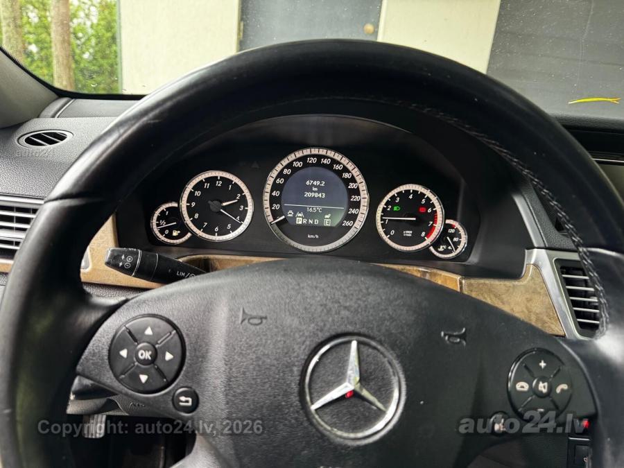 Pelēks Mercedes-Benz E-Class 2011 Tallina, ar dzinēja tilpumu 1.80 L un nobraukumu 210 tūkst. km par 9490 €, foto 28 vietnē AUTOMOTO.COM.LV