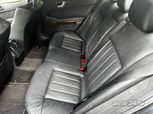 Pelēks Mercedes-Benz E-Class 2011 Tallina, ar dzinēja tilpumu 1.80 L un nobraukumu 210 tūkst. km par 9490 €, foto 34 vietnē AUTOMOTO.COM.LV