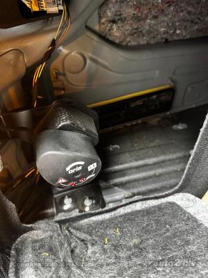 Pelēks Mercedes-Benz E-Class 2011 Tallina, ar dzinēja tilpumu 1.80 L un nobraukumu 210 tūkst. km par 9490 €, foto 38 vietnē AUTOMOTO.COM.LV