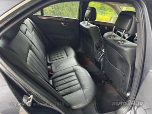 Pelēks Mercedes-Benz E-Class 2011 Tallina, ar dzinēja tilpumu 1.80 L un nobraukumu 210 tūkst. km par 9490 €, foto 33 vietnē AUTOMOTO.COM.LV