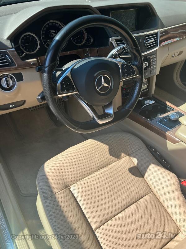 Pelēks Mercedes-Benz E-Class 2012 Tallina, ar dzinēja tilpumu 3.00 L un nobraukumu 124 tūkst. km par 14490 €, foto 5 vietnē AUTOMOTO.COM.LV