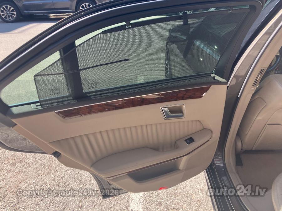 Grey Mercedes-Benz E-Class 2012 in Tallinn, with an engine capacity of 3.00 L and mileage of 124 thousand km for 14490 €, photo 8 on AUTOMOTO.COM.LV