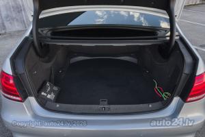 Grey Mercedes-Benz E-Class 2013 in Tallinn, with an engine capacity of 3.00 L and mileage of 280 thousand km for 13490 €, photo 12 on AUTOMOTO.COM.LV