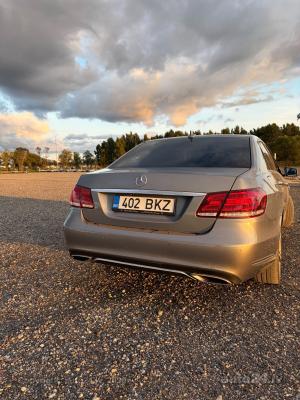 Grey Mercedes-Benz E-Class 2013 in Tartu, with an engine capacity of 3.00 L and mileage of 315 thousand km for 12900 €, photo 5 on AUTOMOTO.COM.LV