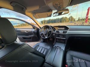 Grey Mercedes-Benz E-Class 2013 in Tartu, with an engine capacity of 3.00 L and mileage of 315 thousand km for 12900 €, photo 7 on AUTOMOTO.COM.LV
