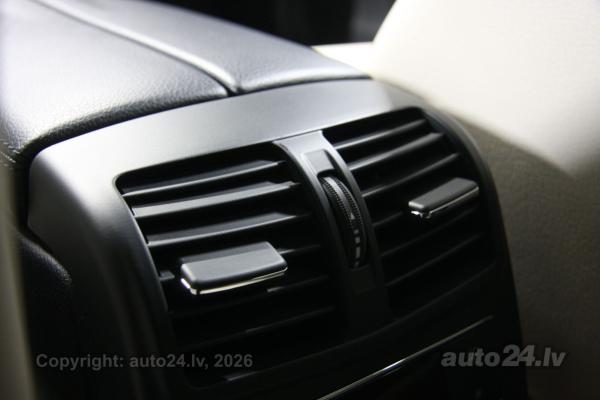 Pelēks Mercedes-Benz E-Class 2013 Tallina, ar dzinēja tilpumu 2.10 L un nobraukumu 149 tūkst. km par 13900 €, foto 6 vietnē AUTOMOTO.COM.LV