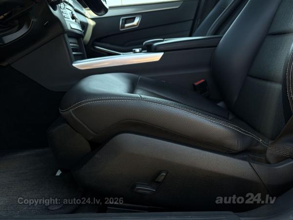 Pelēks Mercedes-Benz E-Class 2014 Pelva, ar dzinēja tilpumu 2.10 L un nobraukumu 168 tūkst. km par 11900 €, foto 6 vietnē AUTOMOTO.COM.LV