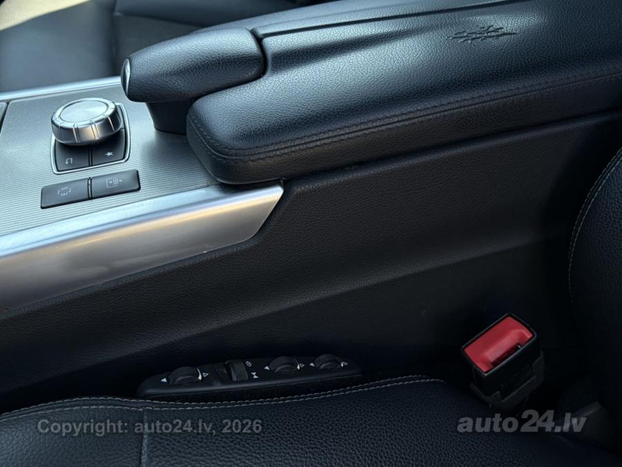 Pelēks Mercedes-Benz E-Class 2014 Pelva, ar dzinēja tilpumu 2.10 L un nobraukumu 168 tūkst. km par 11900 €, foto 12 vietnē AUTOMOTO.COM.LV