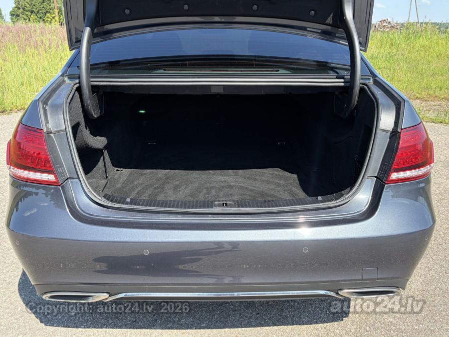 Pelēks Mercedes-Benz E-Class 2014 Pelva, ar dzinēja tilpumu 2.10 L un nobraukumu 168 tūkst. km par 11900 €, foto 13 vietnē AUTOMOTO.COM.LV