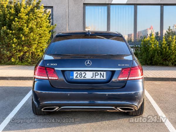 Pelēks Mercedes-Benz E-Class 2015 Tallina, ar dzinēja tilpumu 3.00 L un nobraukumu 373 tūkst. km par 9499 €, foto 3 vietnē AUTOMOTO.COM.LV