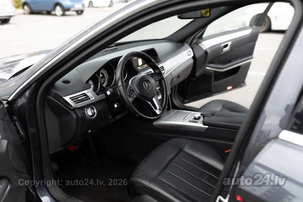 Pelēks Mercedes-Benz E-Class 2015 Tallina, ar dzinēja tilpumu 3.00 L un nobraukumu 373 tūkst. km par 9499 €, foto 10 vietnē AUTOMOTO.COM.LV