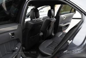 Pelēks Mercedes-Benz E-Class 2015 Tallina, ar dzinēja tilpumu 3.00 L un nobraukumu 373 tūkst. km par 9499 €, foto 12 vietnē AUTOMOTO.COM.LV