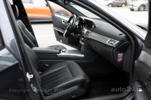 Pelēks Mercedes-Benz E-Class 2015 Tallina, ar dzinēja tilpumu 3.00 L un nobraukumu 373 tūkst. km par 9499 €, foto 15 vietnē AUTOMOTO.COM.LV
