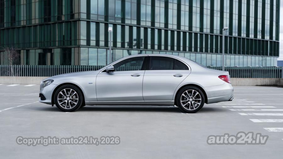 Grey Mercedes-Benz E-Class 2016 in Tallinn, with an engine capacity of 2.00 L and mileage of 133 thousand km for 28990 €, photo 6 on AUTOMOTO.COM.LV