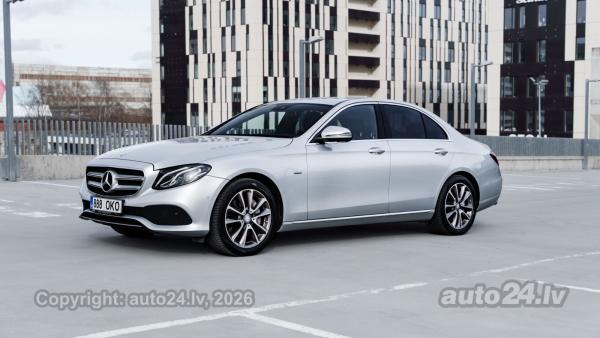 Grey Mercedes-Benz E-Class 2016 in Tallinn, with an engine capacity of 2.00 L and mileage of 133 thousand km for 28990 €, photo 7 on AUTOMOTO.COM.LV
