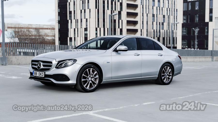 Grey Mercedes-Benz E-Class 2016 in Tallinn, with an engine capacity of 2.00 L and mileage of 133 thousand km for 28990 €, photo 8 on AUTOMOTO.COM.LV