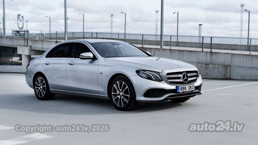 Grey Mercedes-Benz E-Class 2016 in Tallinn, with an engine capacity of 2.00 L and mileage of 133 thousand km for 28990 €, photo 9 on AUTOMOTO.COM.LV