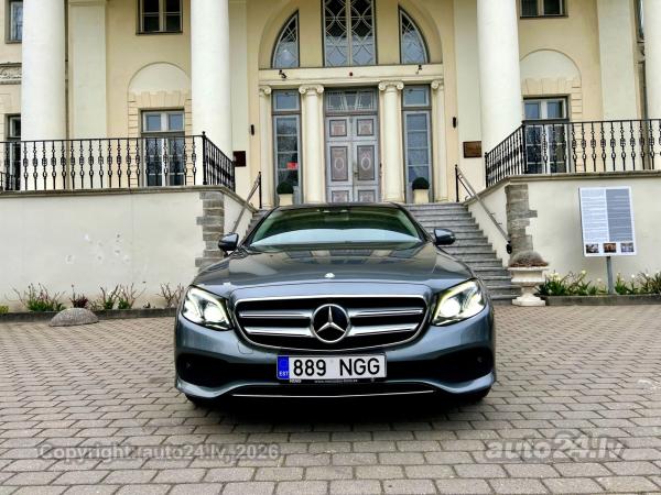Grey Mercedes-Benz E-Class 2016 in Tallinn, with an engine capacity of 2.00 L and mileage of 118 thousand km for 22900 €, photo 5 on AUTOMOTO.COM.LV