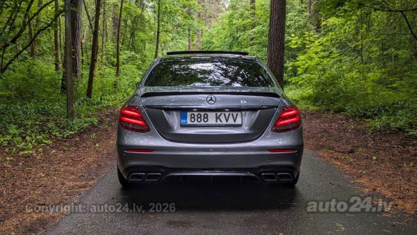 Мерседес Е-Класс 2016 в Таллин на AUTOMOTO.COM.LV Серый Мерседес Е-Класс 2016 в Таллин, объемом двигателя 3.00 л и пробегом 265 тыс. км за 20000 €, фото 7 на AUTOMOTO.COM.LV
