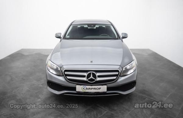 Grey Mercedes-Benz E-Class 2017 in Tallinn, with an engine capacity of 2.00 L and mileage of 204 thousand km for 16999 €, photo 2 on AUTOMOTO.COM.LV