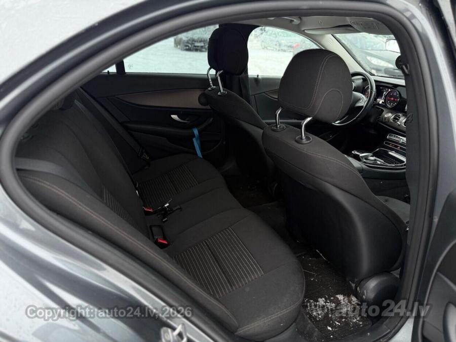 Pelēks Mercedes-Benz E-Class 2017 Tartu, ar dzinēja tilpumu 2.00 L un nobraukumu 260 tūkst. km par 6800 €, foto 7 vietnē AUTOMOTO.COM.LV