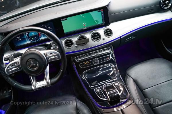 Grey Mercedes-Benz E-Class 2017 in Tallinn, with an engine capacity of 3.50 L and mileage of 140 thousand km for 33900 €, photo 11 on AUTOMOTO.COM.LV