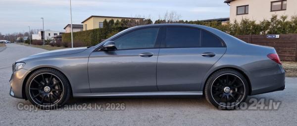 Grey Mercedes-Benz E-Class 2017 in Tallinn, with an engine capacity of 3.00 L and mileage of 266 thousand km for 24000 €, photo 7 on AUTOMOTO.COM.LV